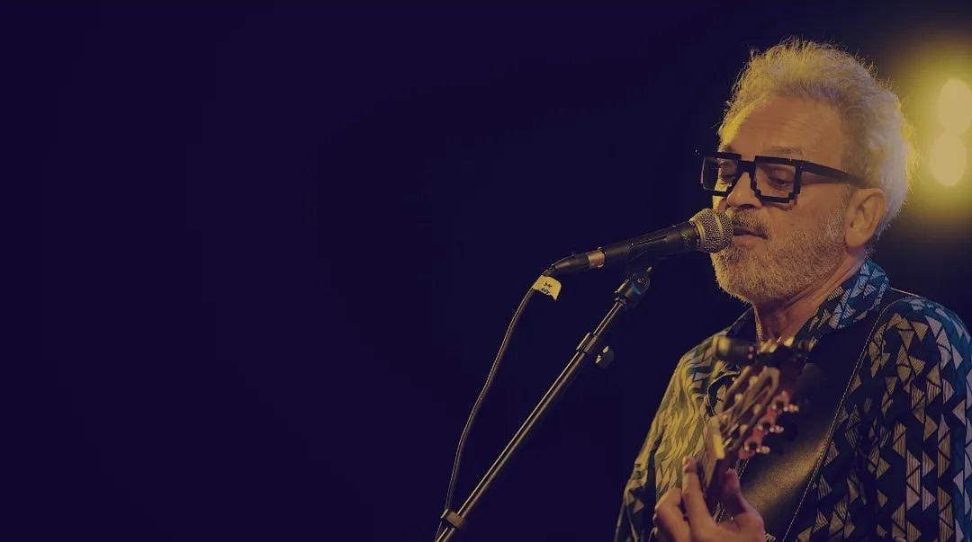 Jerry Espíndola faz show em comemoração a quatro décadas de carreira